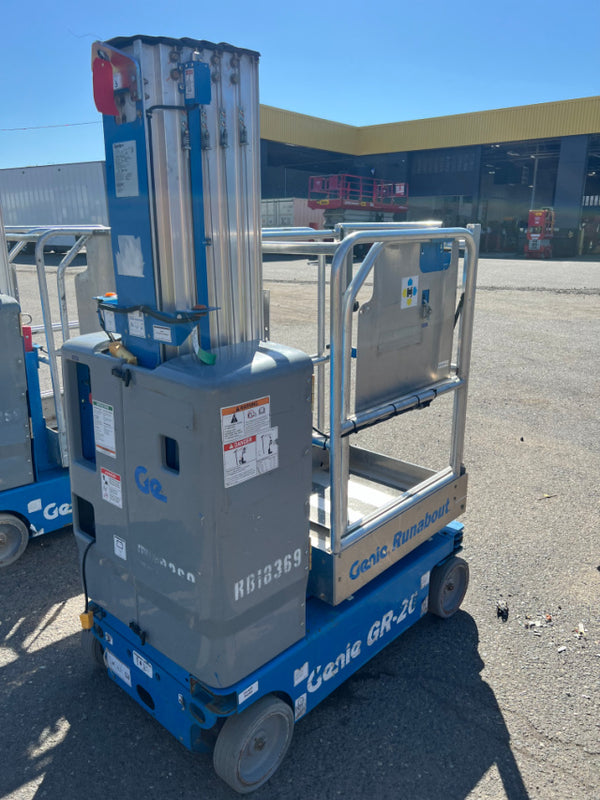 Used 2018 GENIE GR-20 Vertical Mast Boom Lift