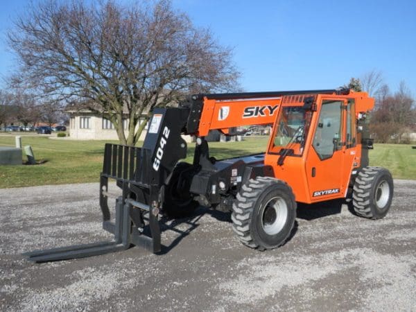 NEW 2025 SKYTRAK 6042 Telehandler Forklift | Aerial Titans
