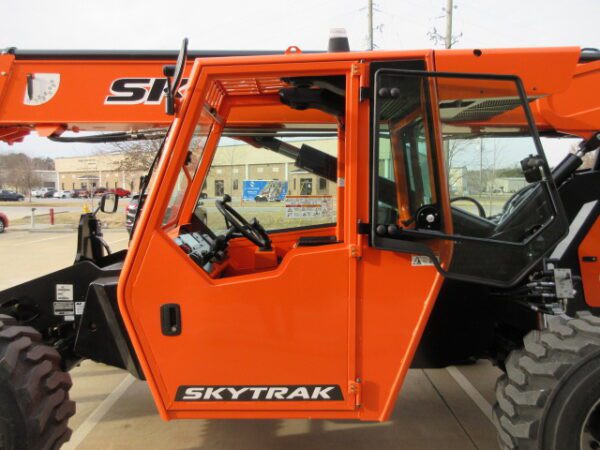 NEW 2025 SKYTRAK 6042 Telehandler Forklift | aerialtitans