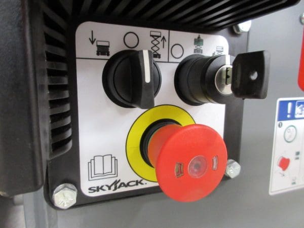 NEW 2025 SKYJACK SJ3226 E Scissor Lift | Aerial Titans