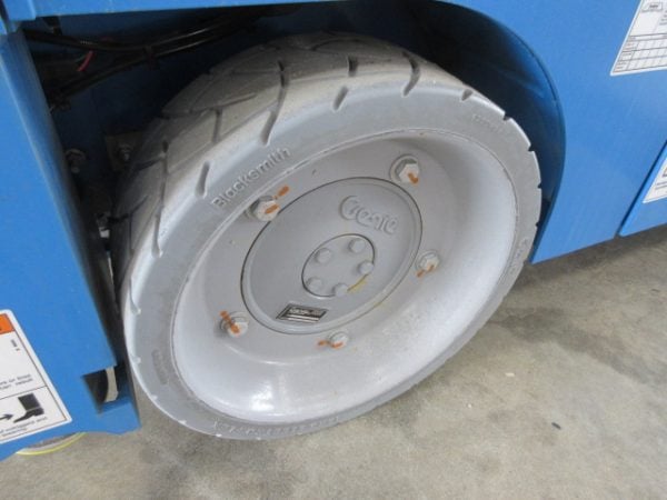 NEW 2025 GENIE GS-3232 E-DRIVE Scissor Lift | Aerial Titans