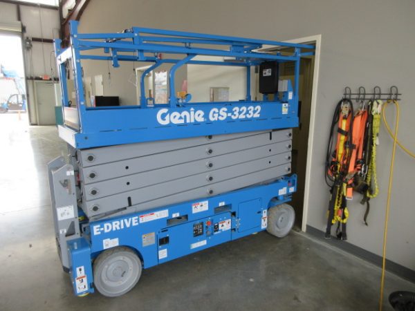 NEW 2025 GENIE GS-3232 E-DRIVE Scissor Lift | Aerial Titans