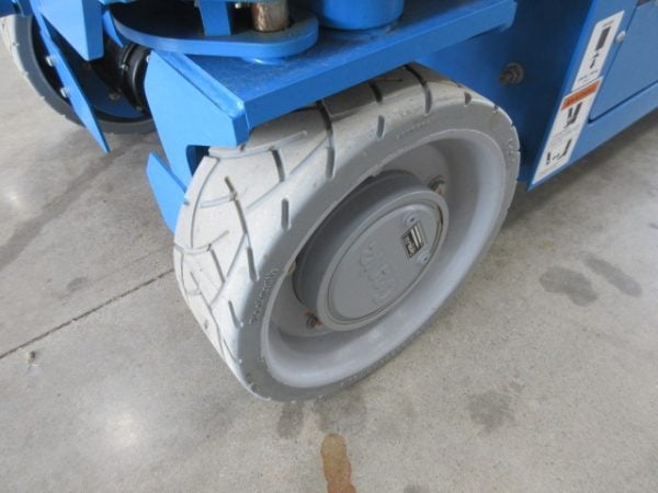 NEW 2025 GENIE GS-3232 E-DRIVE Scissor Lift | Aerial Titans