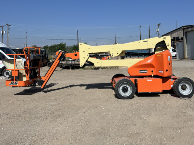 Tracked-Drive Boom Lifts for Sale | New & Used Tracked-Drive Boom Lifts