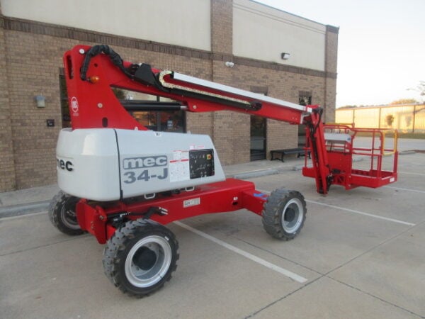 NEW 2024 MEC 34-J Telescopic Boom Lift | Aerial Titans
