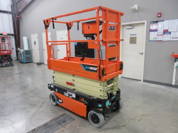 NEW 2025 JLG ES1932 Scissor Lift | aerialtitans
