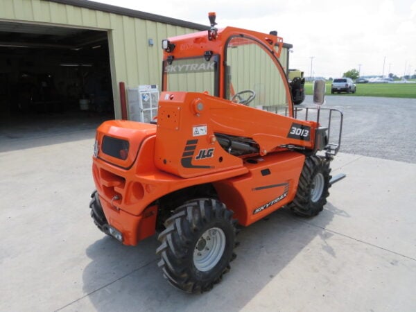 NEW 2025 SKYTRAK 3013 Telehandler Forklift | Aerial Titans